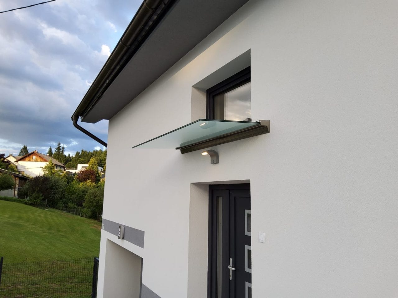 Nadstrešnice | Izrada i Montaža | Alumix Grupa